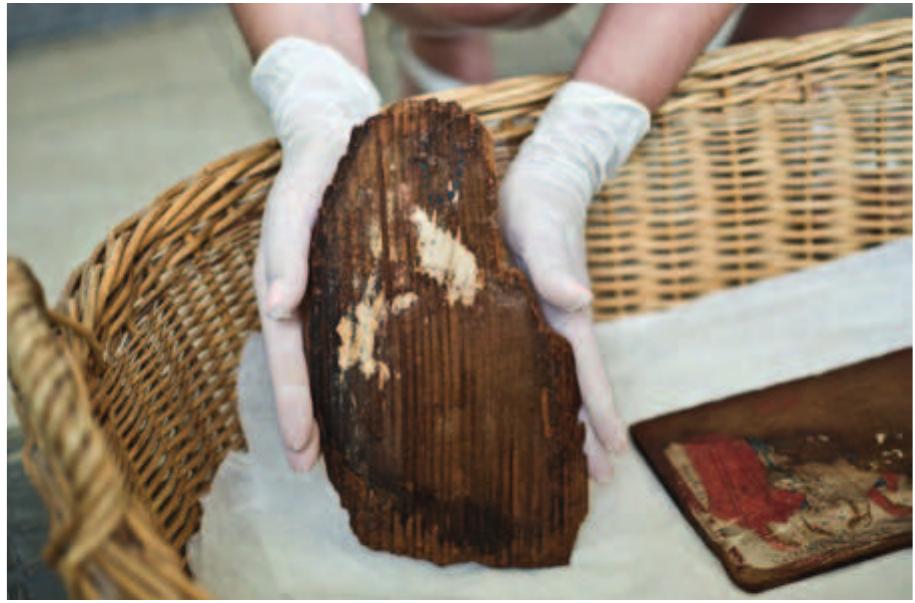 (PDF) Colour and Painting Technique on the Archaic Panels from Pitsa ...