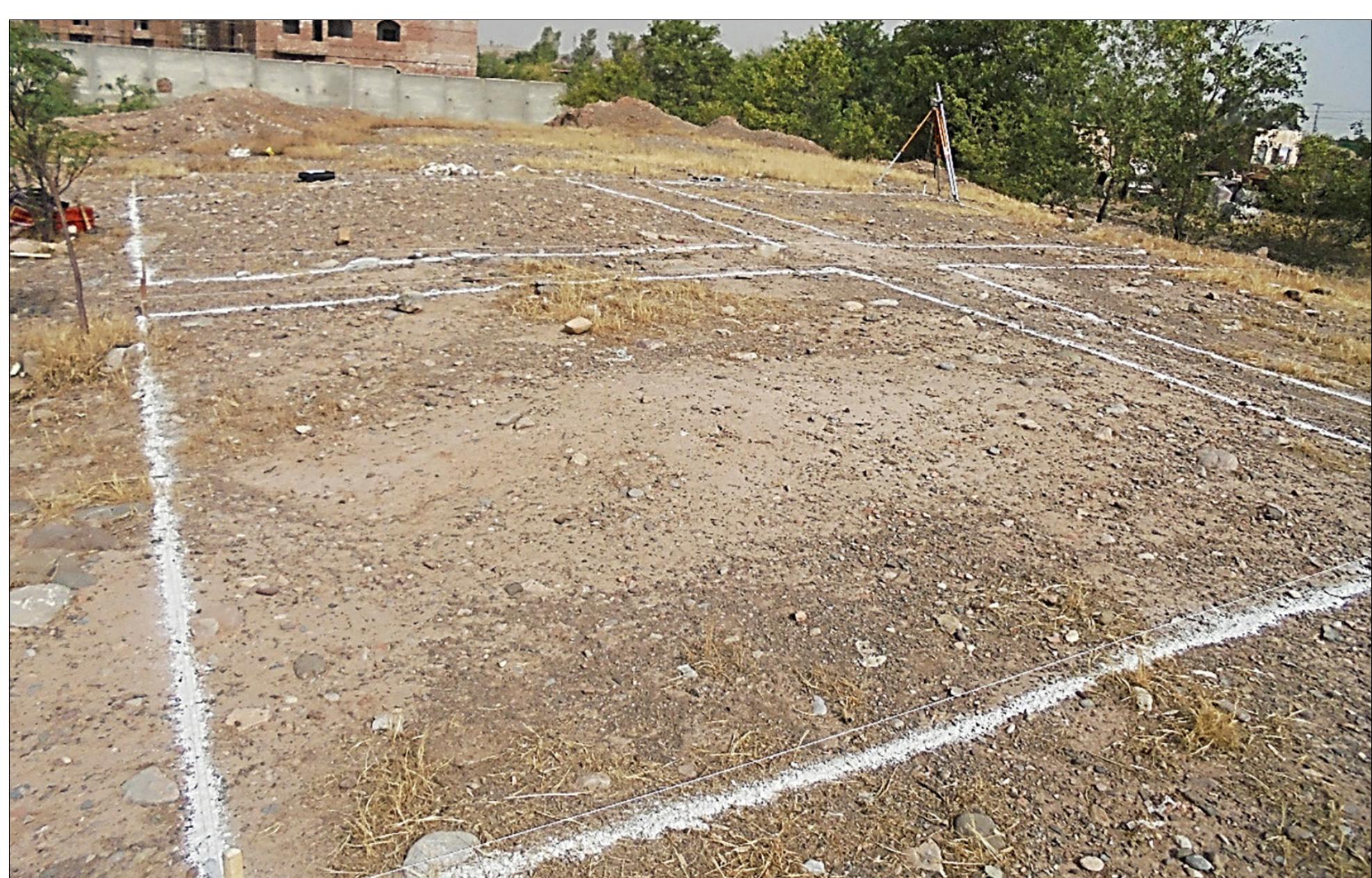 Plate 1b. pre-excavation plan: layout of trenches