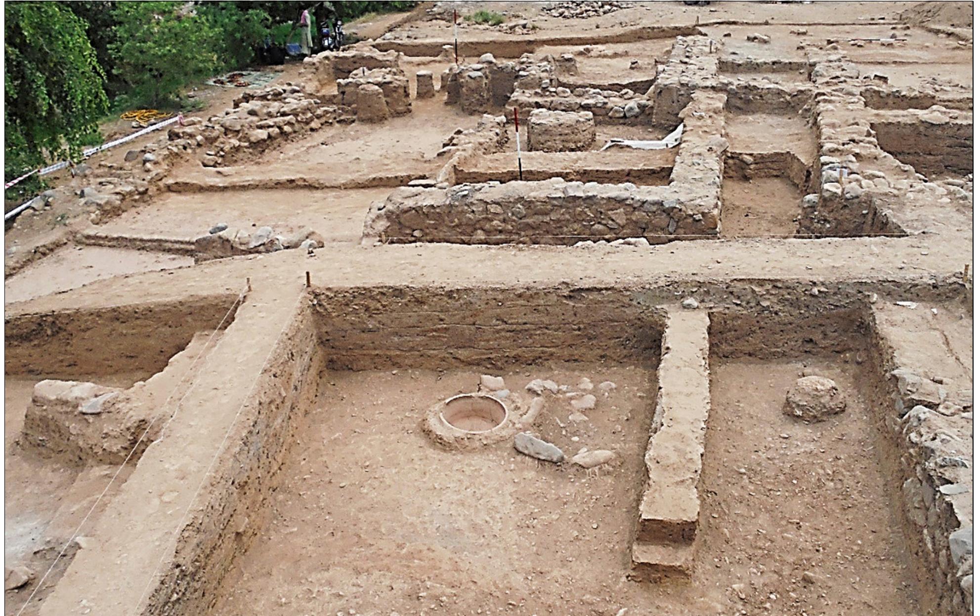 Plate 16b. winding up excavation: full view of structures