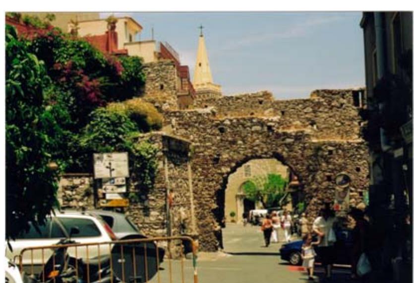 Stone blocks without mortar, pont du gard, nimes brick and