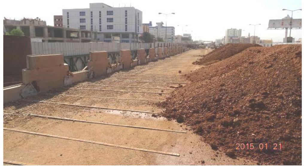 The backfill material used in construction of mse the