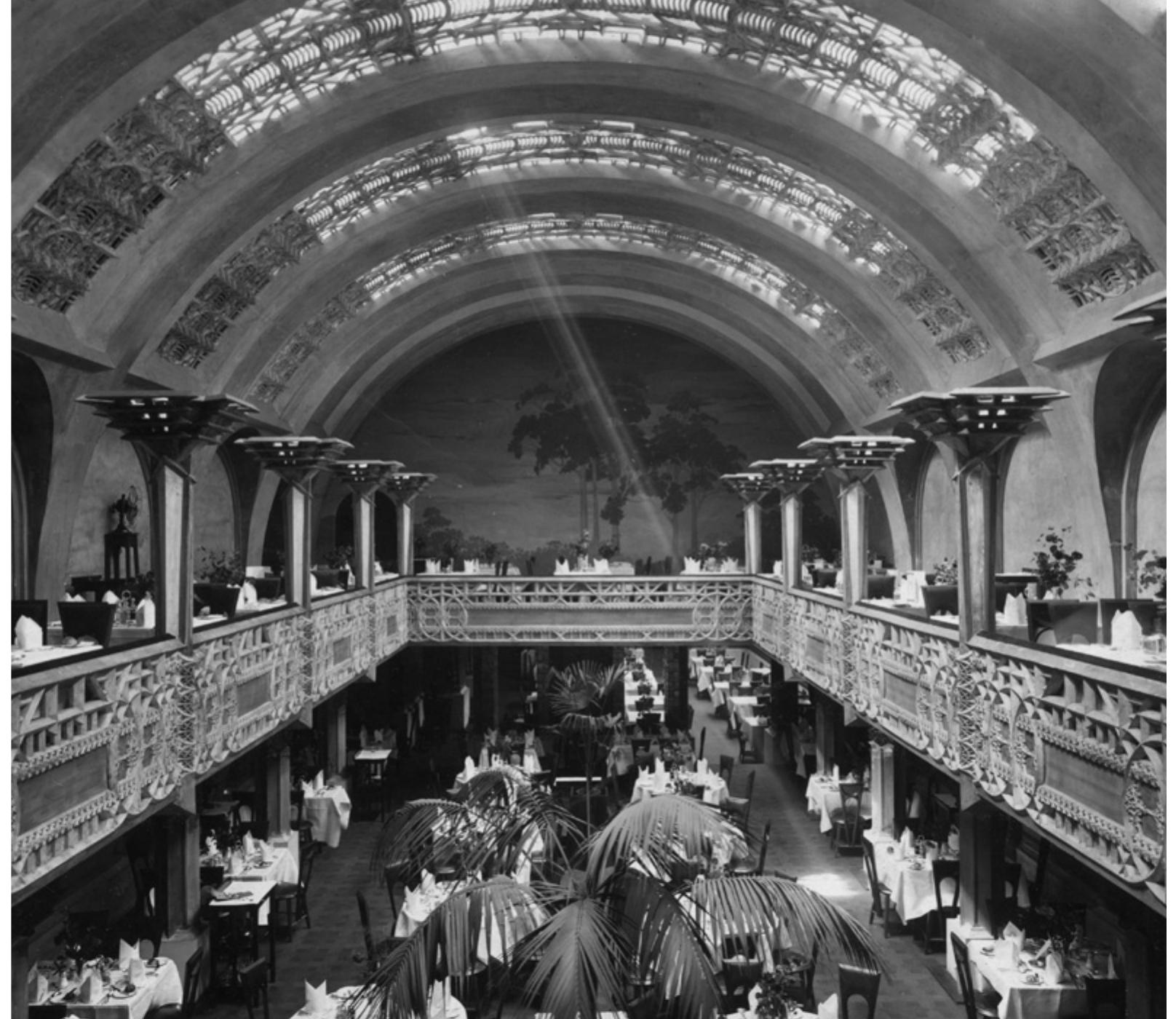 The banqueting hall in particular was the loftiest space,