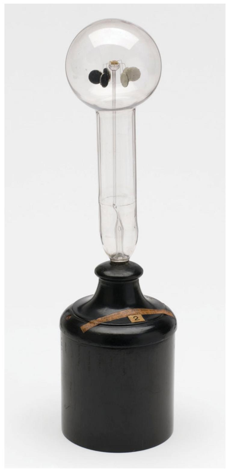 Early radiometer with six vanes.®* (science museum inventory