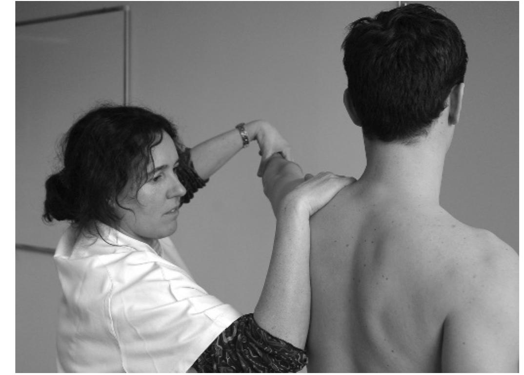 The scapular retraction test: the empty-can test is