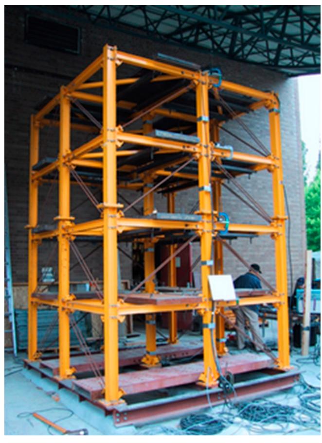 Scale model structure of steel frame.