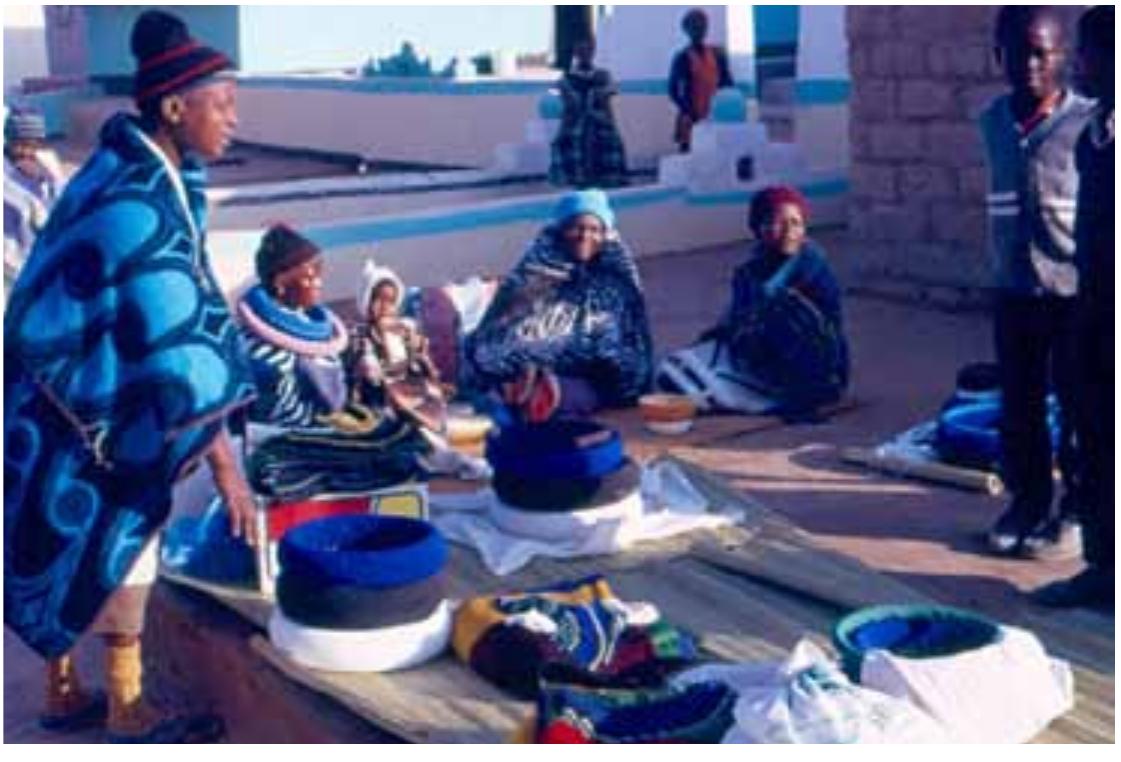 Figure 10 - Iconic bodies : Ndebele women in ritual context