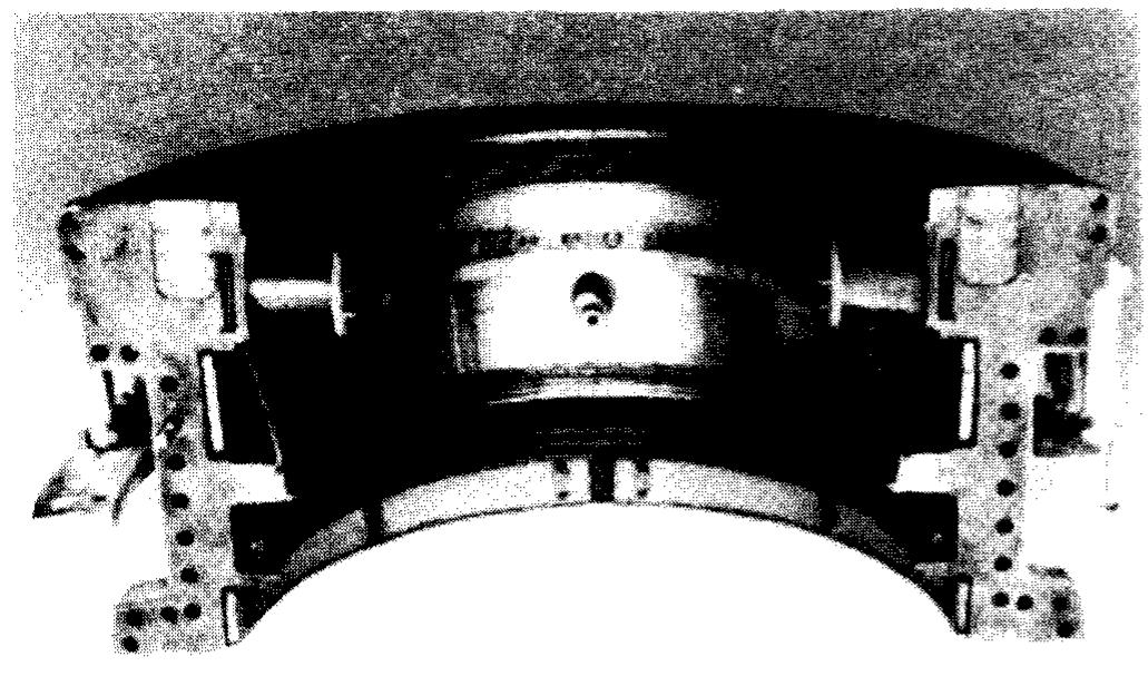 Air cooled turbine shell arrangement