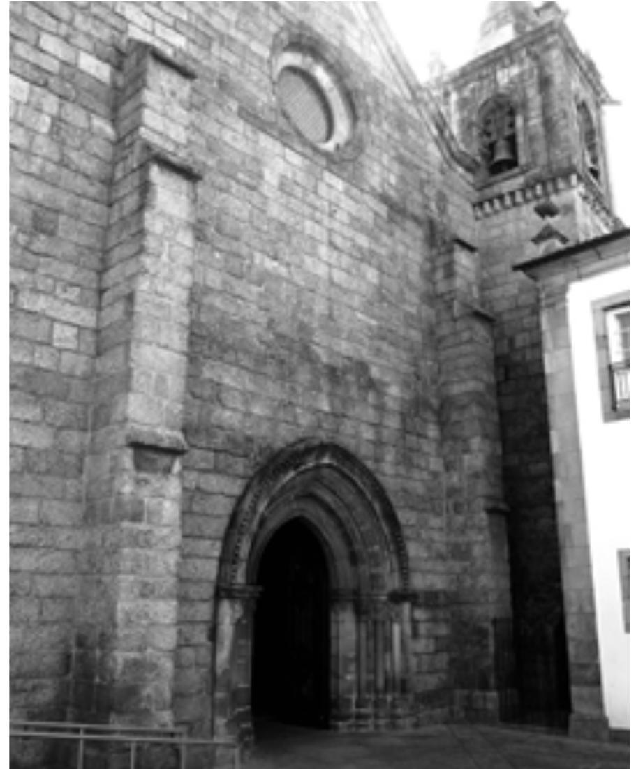 Convent of sao francisco in guimaraes (main facade) azevedo