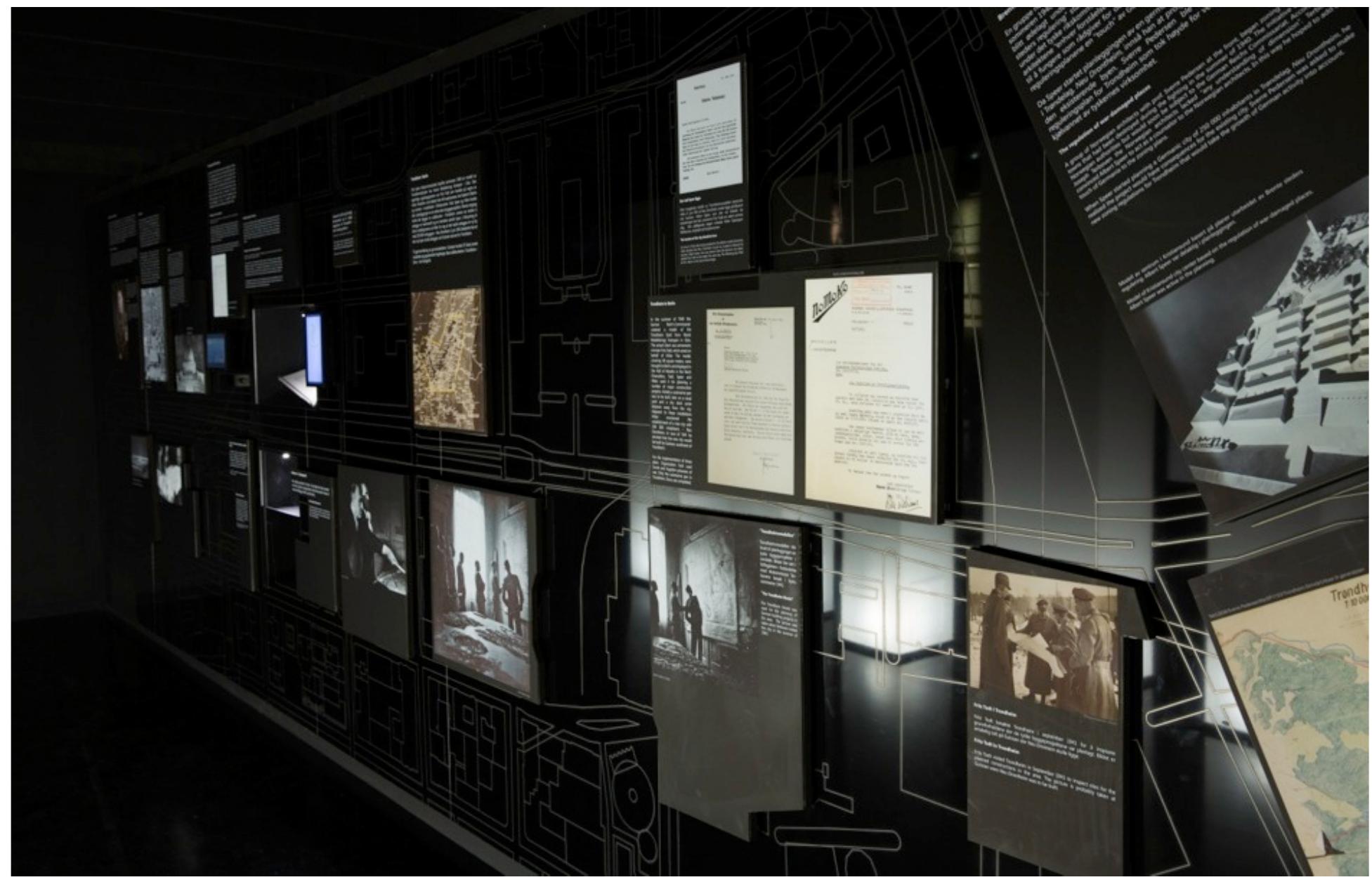 Figure 8 - The role of scenography in museum exhibitions: