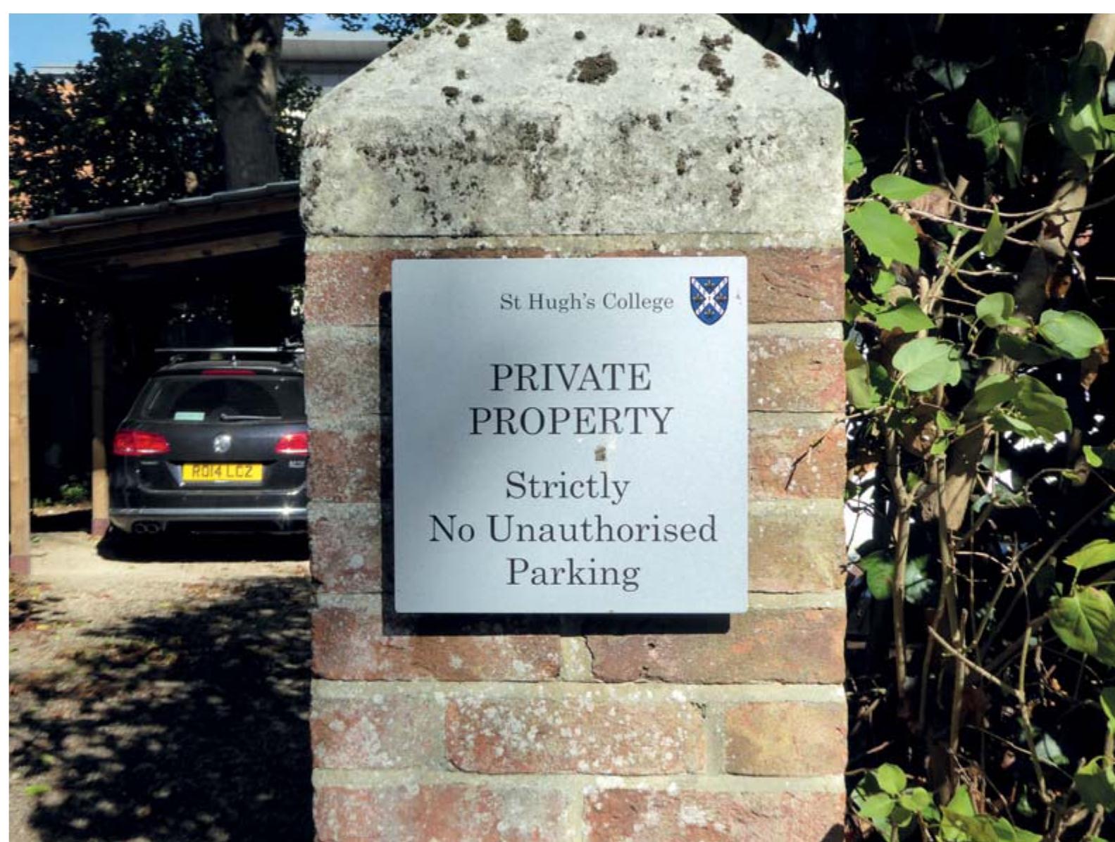 Plaque indicating ownership of detached house (photo by i.