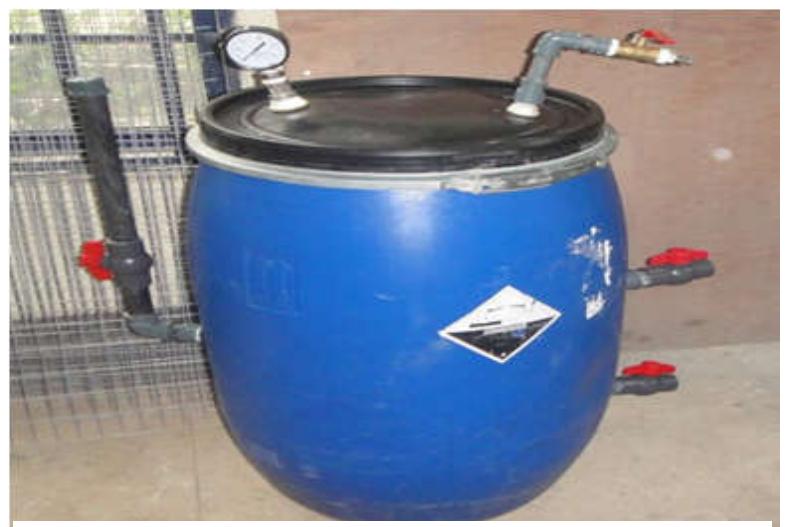 Biogas digester reactor substrate preparation: