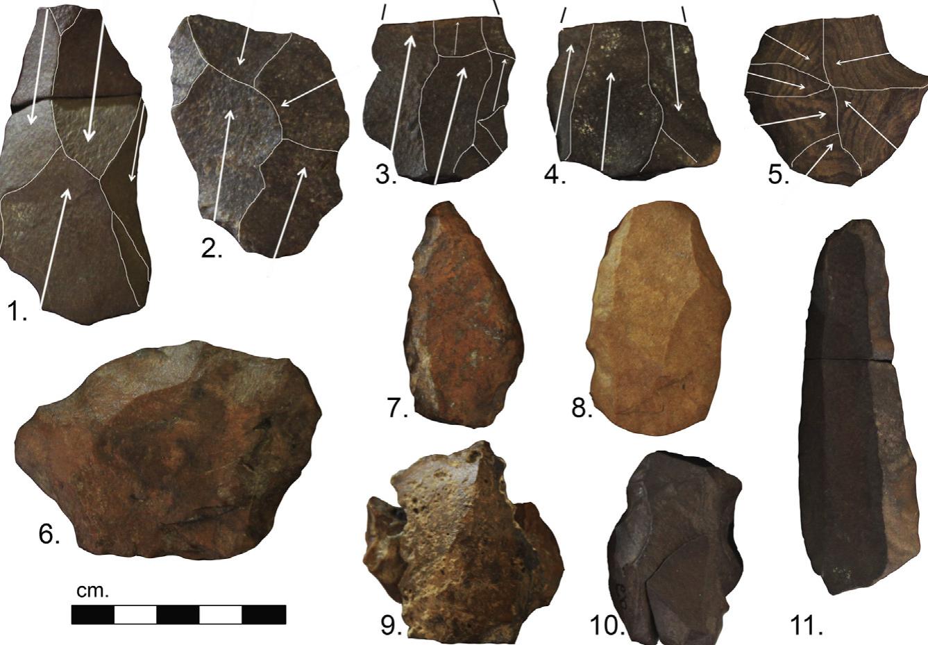 Selected artefacts from kam1. 1: conjoined levallois flake