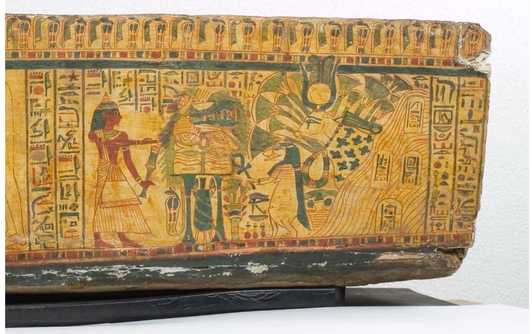 Luefenimen adoring the goddess hathor coming out of the