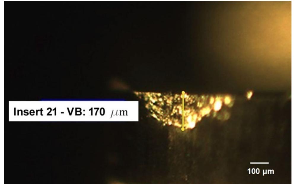 Typical aspect and typical way to measure inserts wear