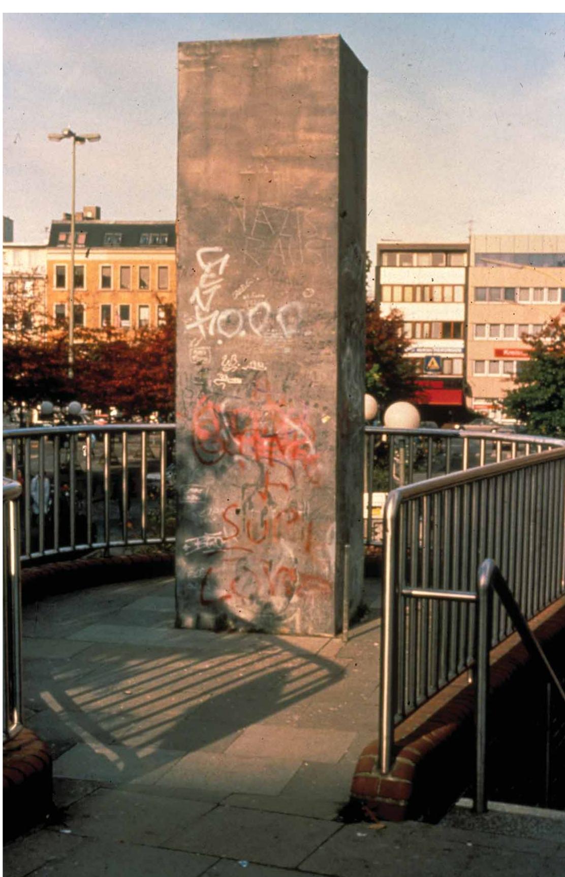 Figure 1 - Counter-monuments: the anti-monumental and the