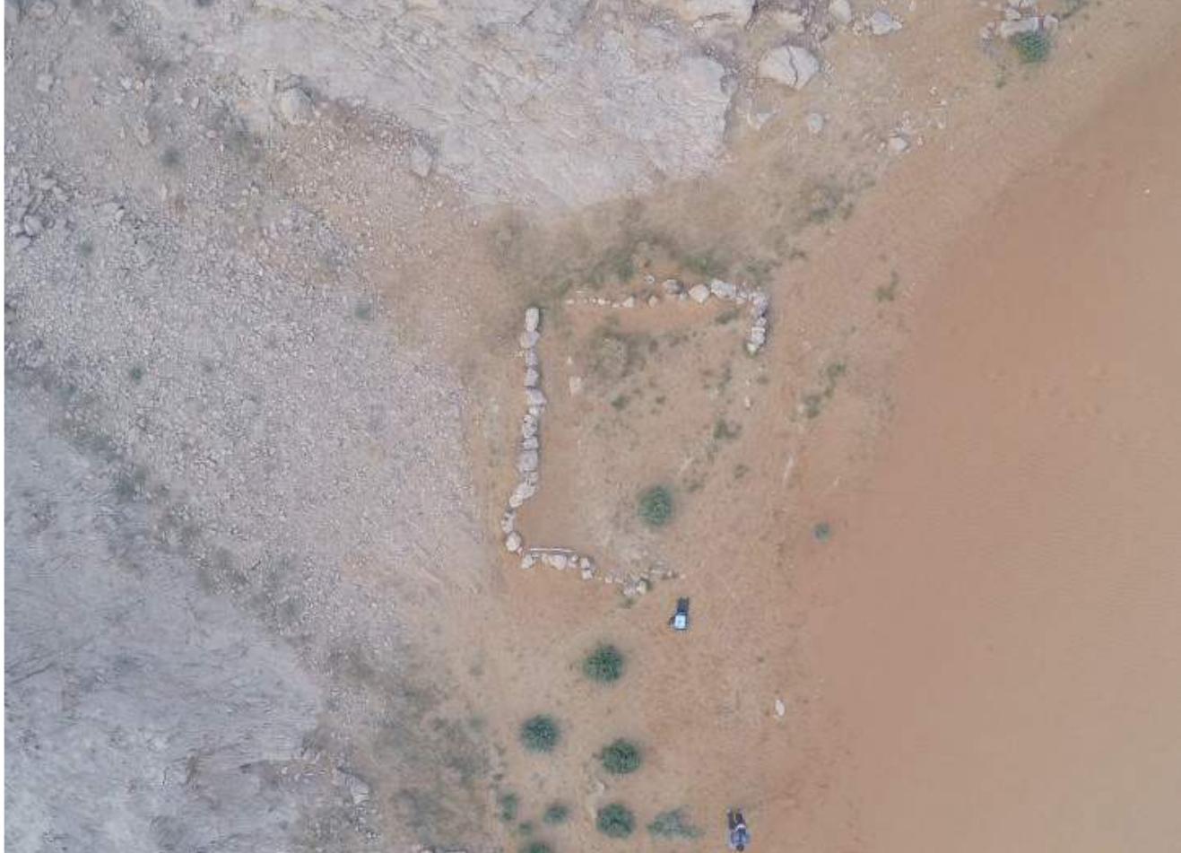Musallah at the foot of the eastern flank of the jebel