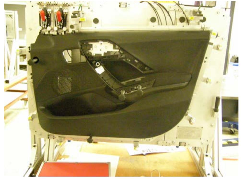 Ure 2 door panel on a fixture a histogram displays the